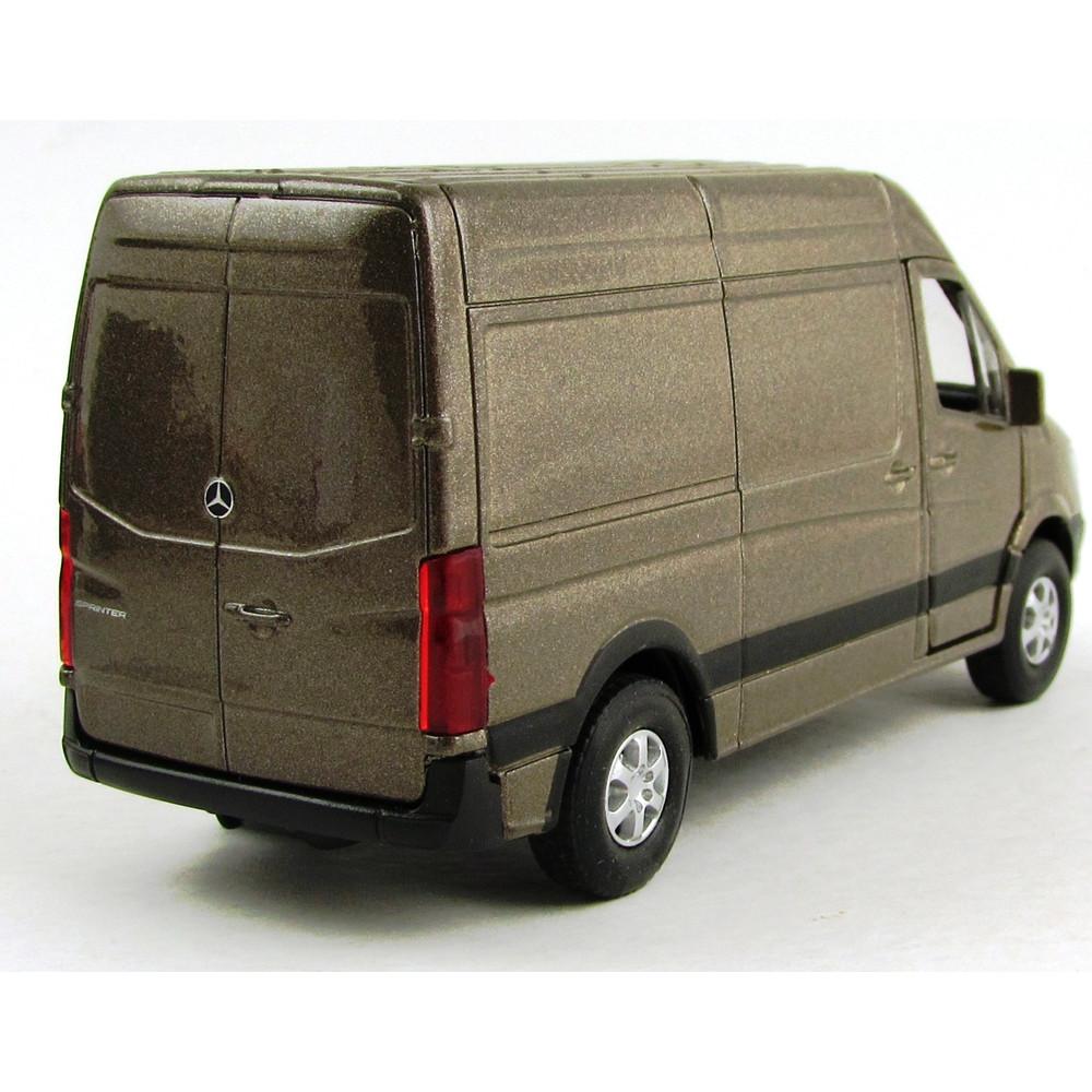 Mercedes-Benz Sprinter Panel Van 1:38-as Welly fémautó