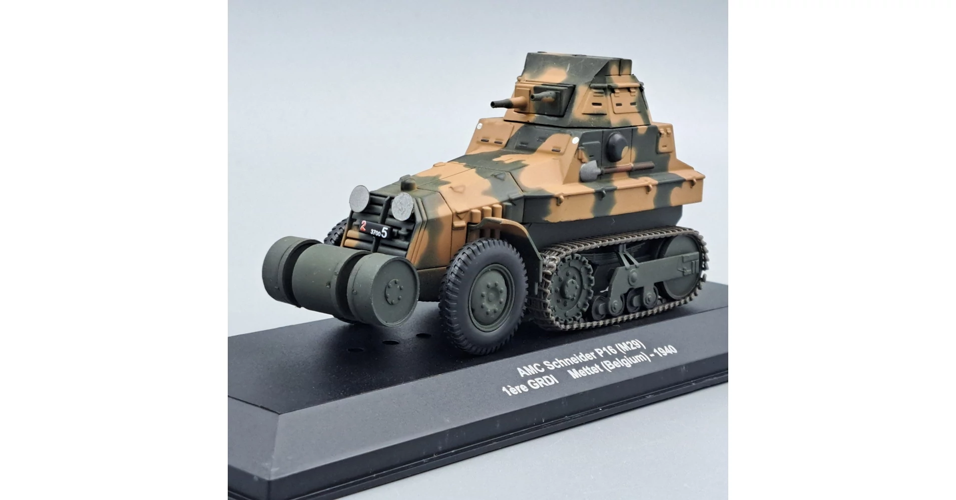 AMC Schneider P16 Belgium 1940 1:43 - Játék és Ajándék webáruház és ...