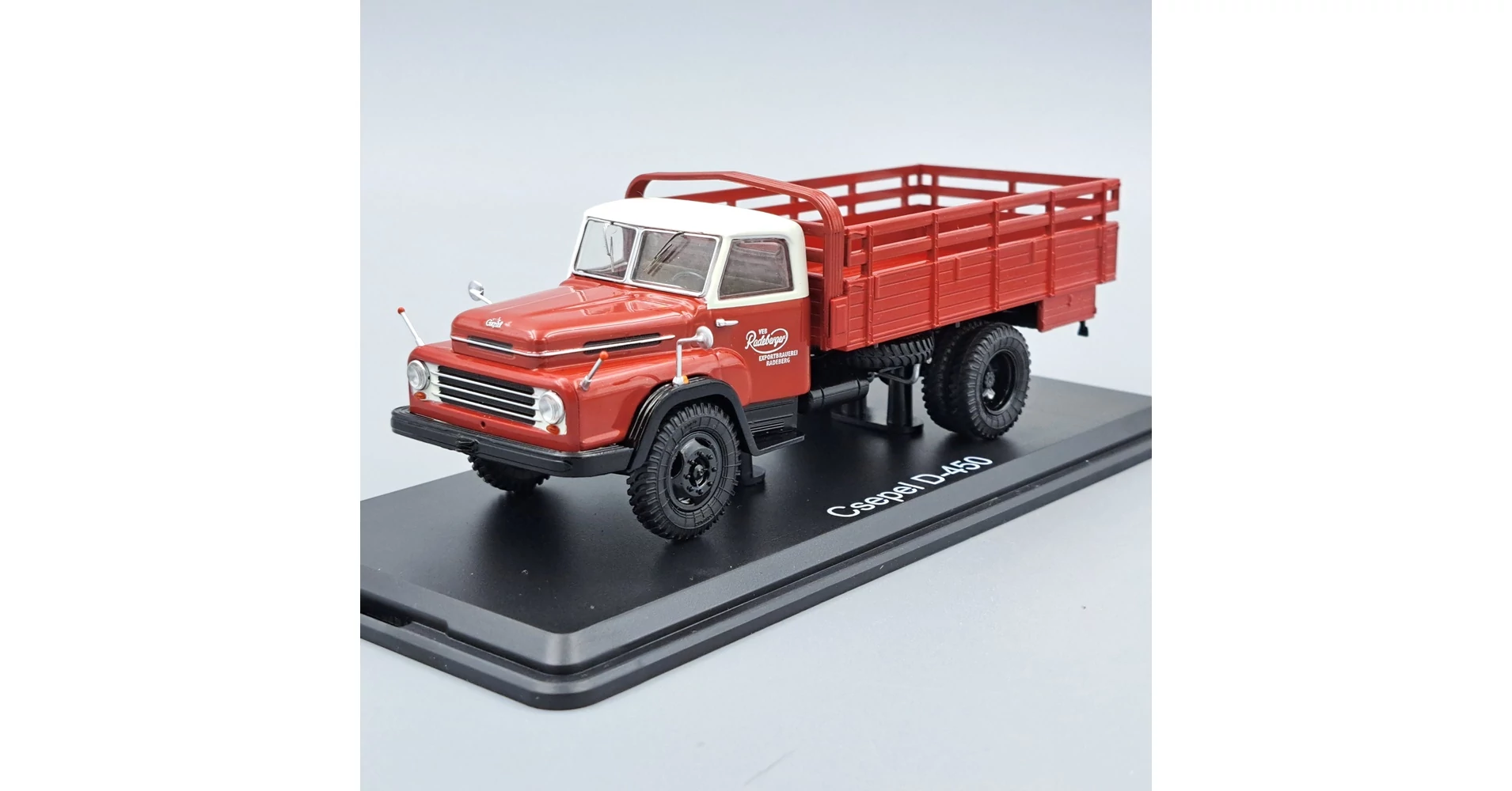 Csepel D-450 fém modell autó 1:43-as méretben