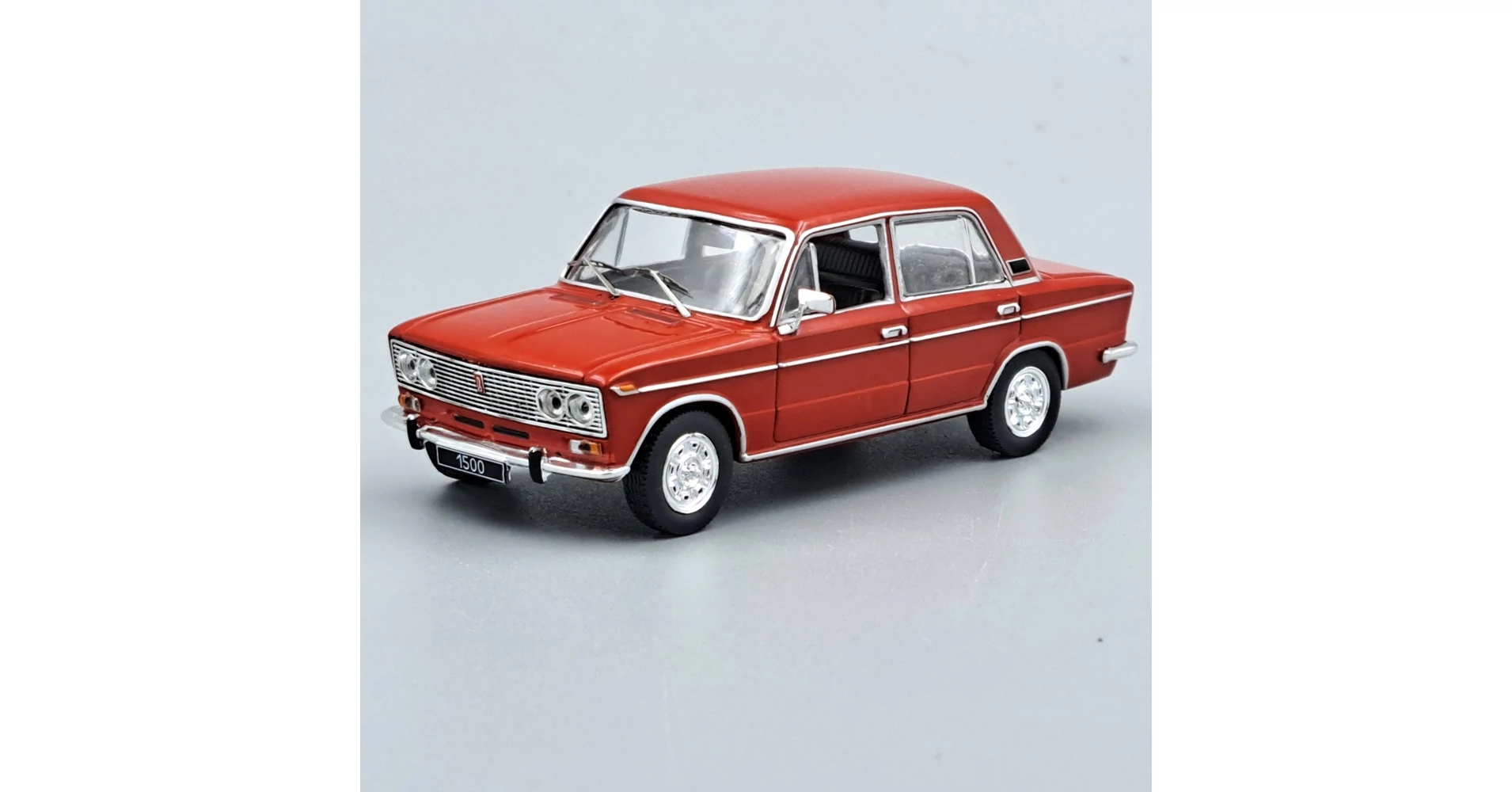 Lada 1500 1980 fém modell autó 1:43-as méretben