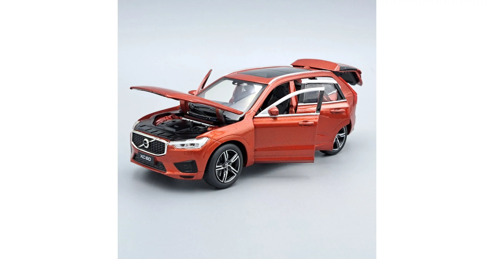 Volvo XC60 fém modell autó 1:32-es méretben