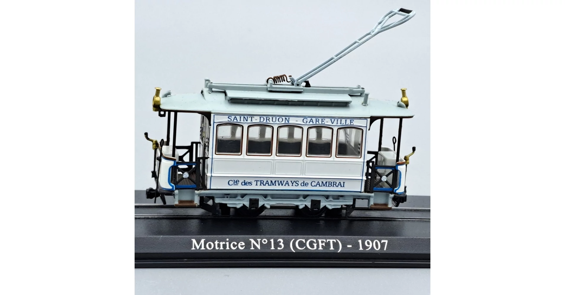 Motrice No13 CGFT-1907 egy 1:87 fém modell villamos méretarányos kivitelben