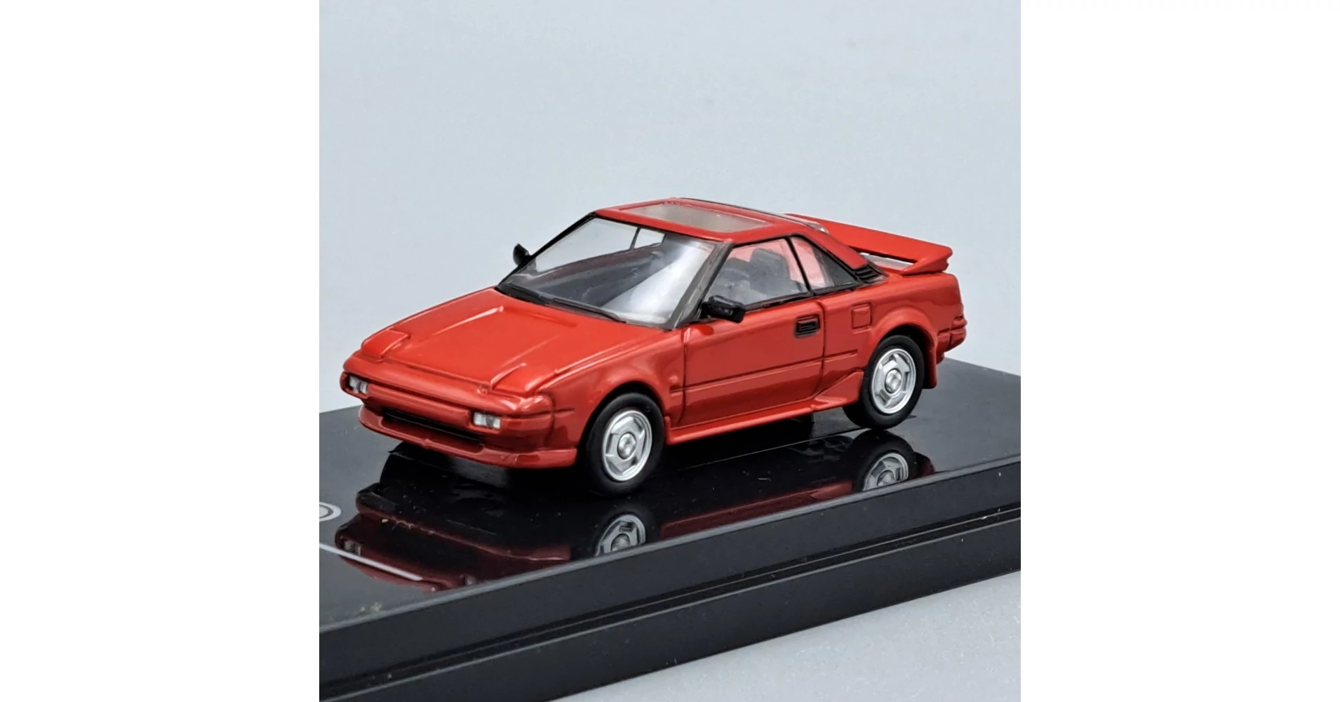 Toyota MR2 MK1 fém modell autó 1:64-es méretben