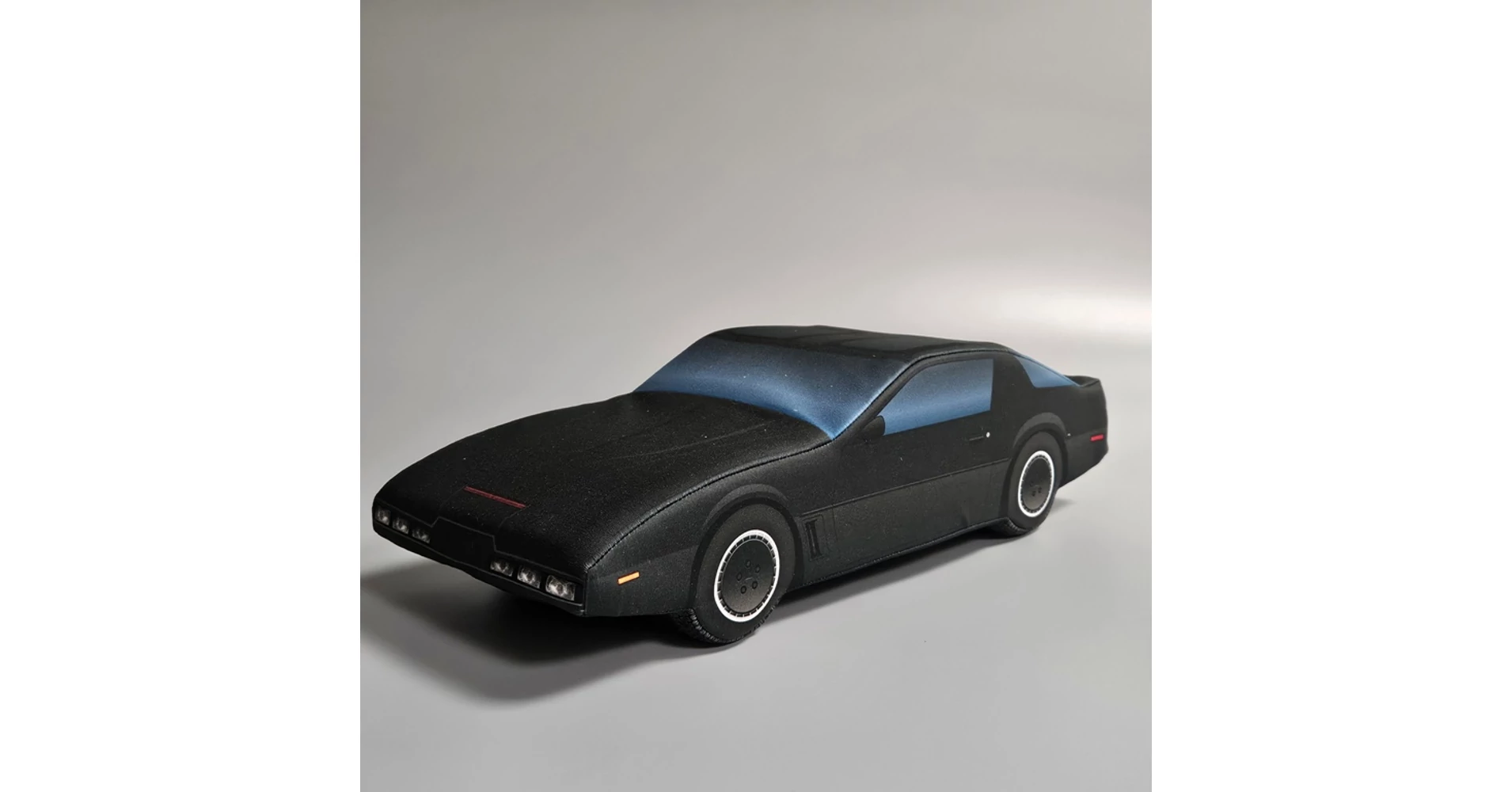 Plüss Pontiac Knight Rider autó K.I.T.T jármű gyerekeknek és felnőtteknek.