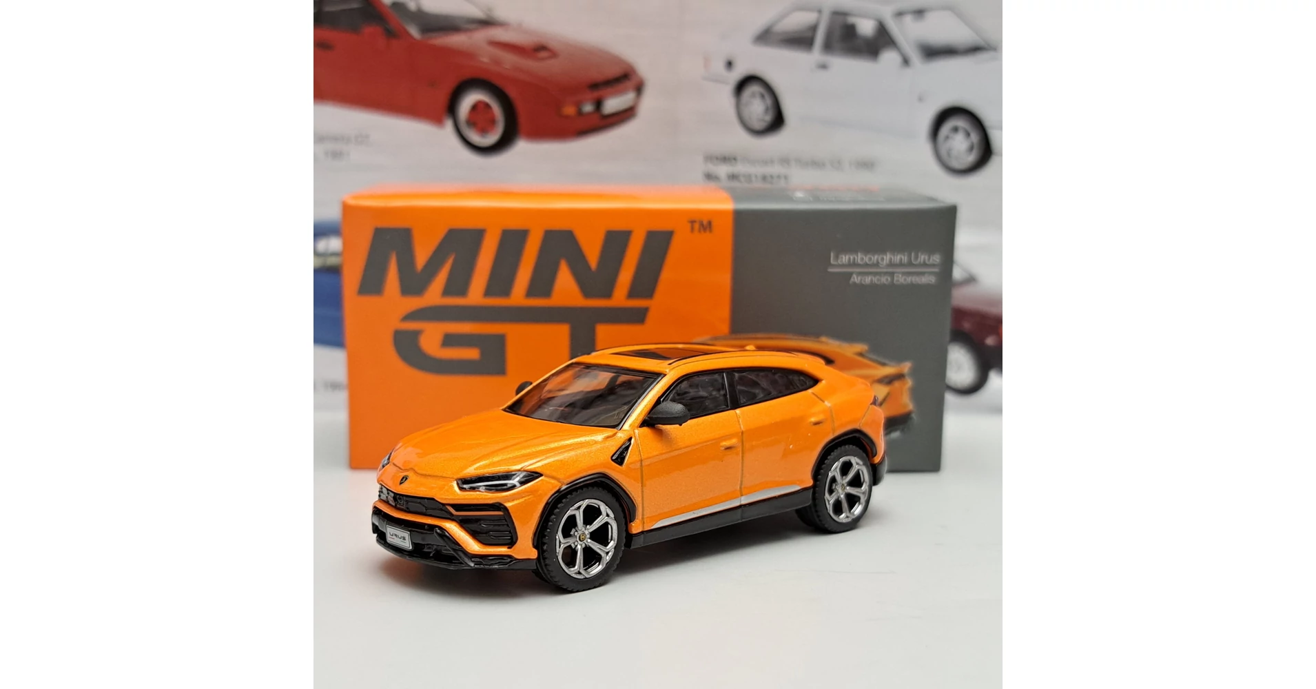 Lamborghini Urus 1:64 Mini GT 360 – gyűjtői modell