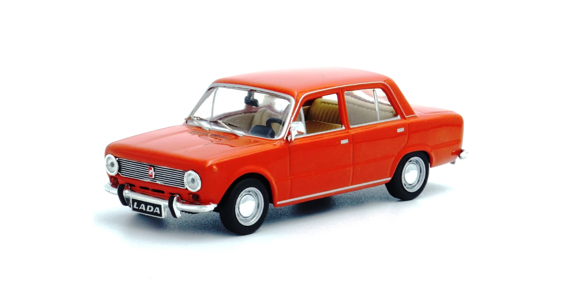 Lada 1200 fémből és műanyagból készült 1:43 modellautó.Edicola modell