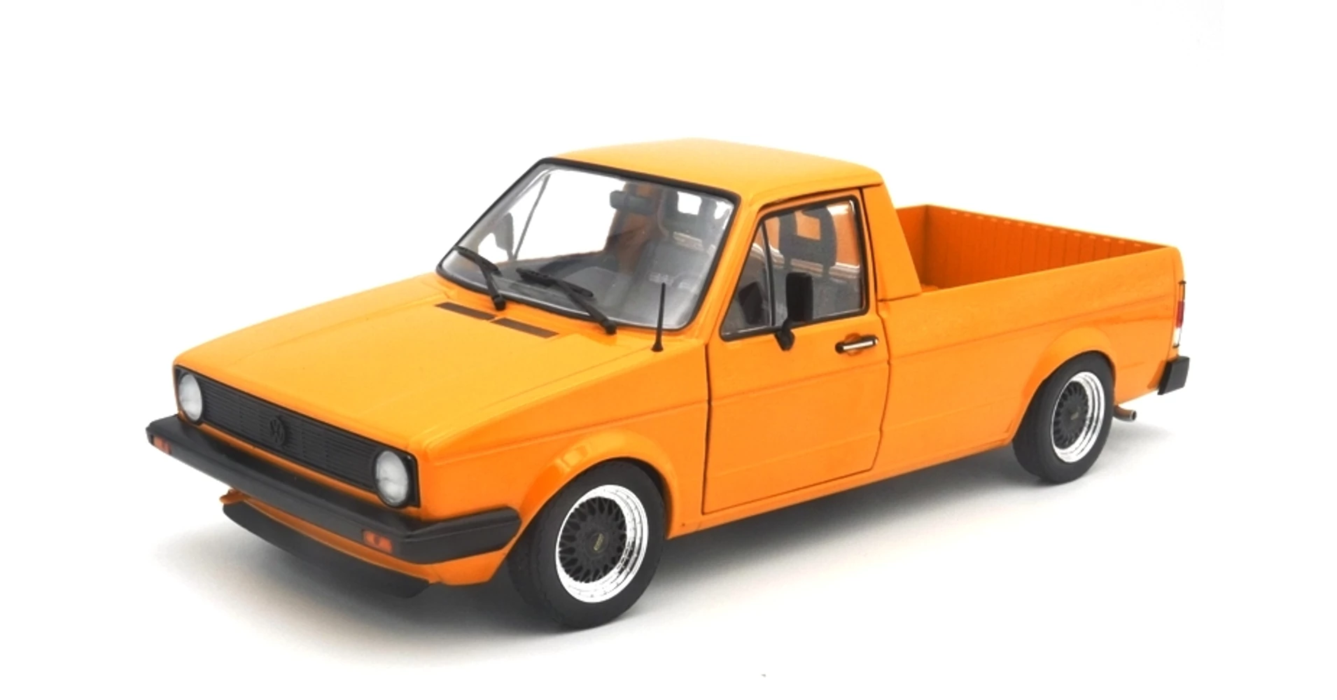 Volkswagen Caddy 1982 1:18 autó modell kisautó