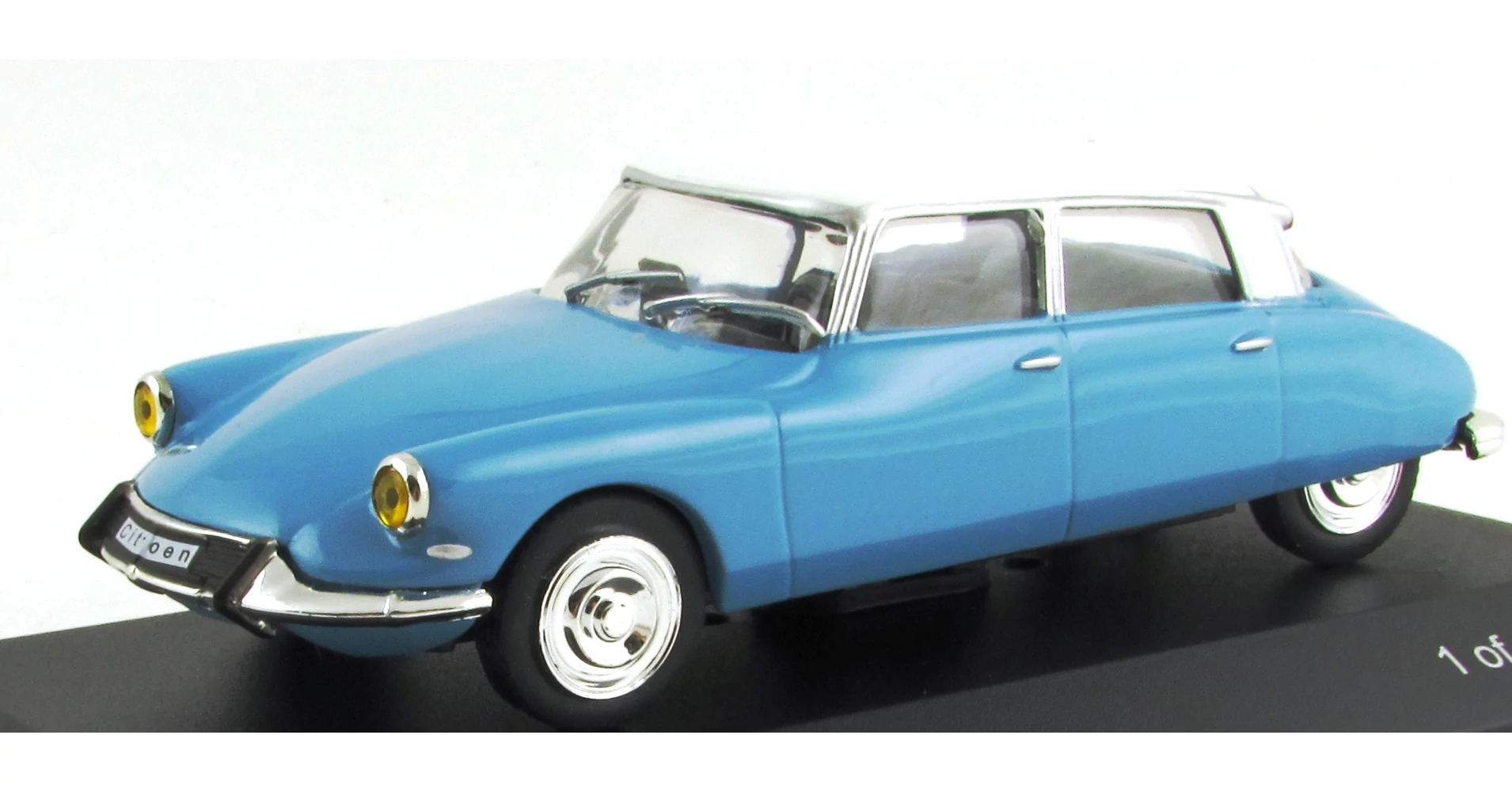 A Citroen DS19 1966 egy 1:43 méretarányos automodell.