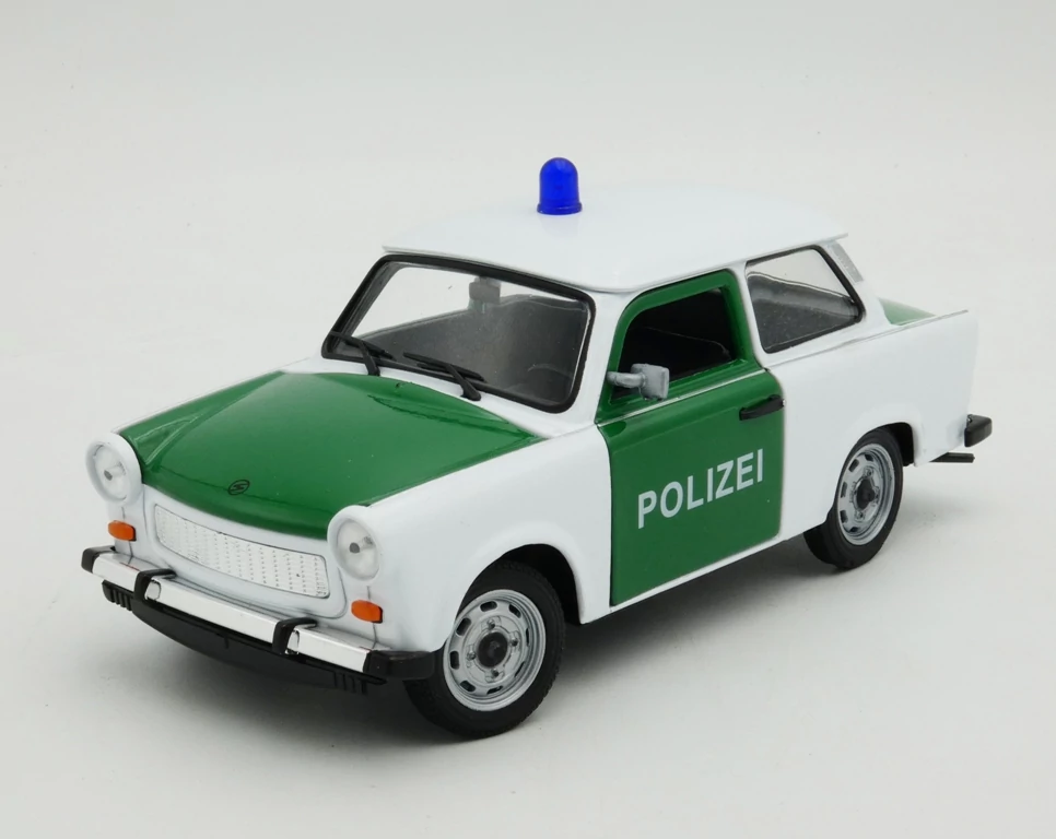 Trabant 601 Police egy 1:24 méretarányú modellautó dobozban